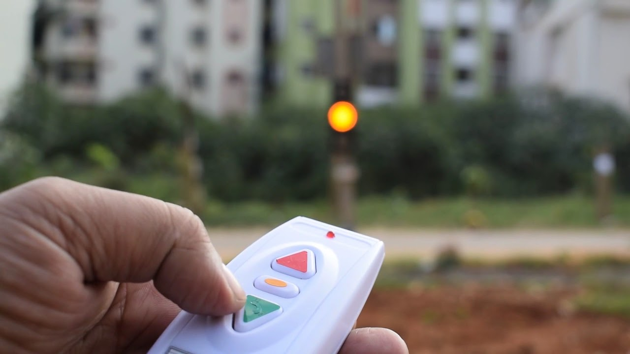 Wireless Traffic Light Controller for Smart & Efficient Traffic Flow ...